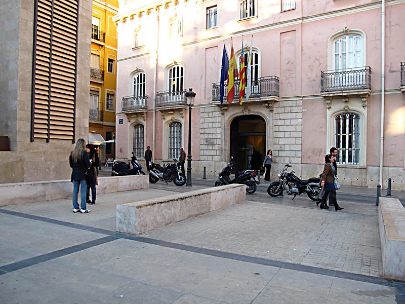 El Palacio de Colomina se convierte en la cara visible de la ...